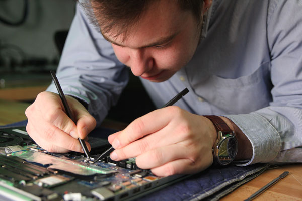 Cyber Works - Technology & Life Simplified